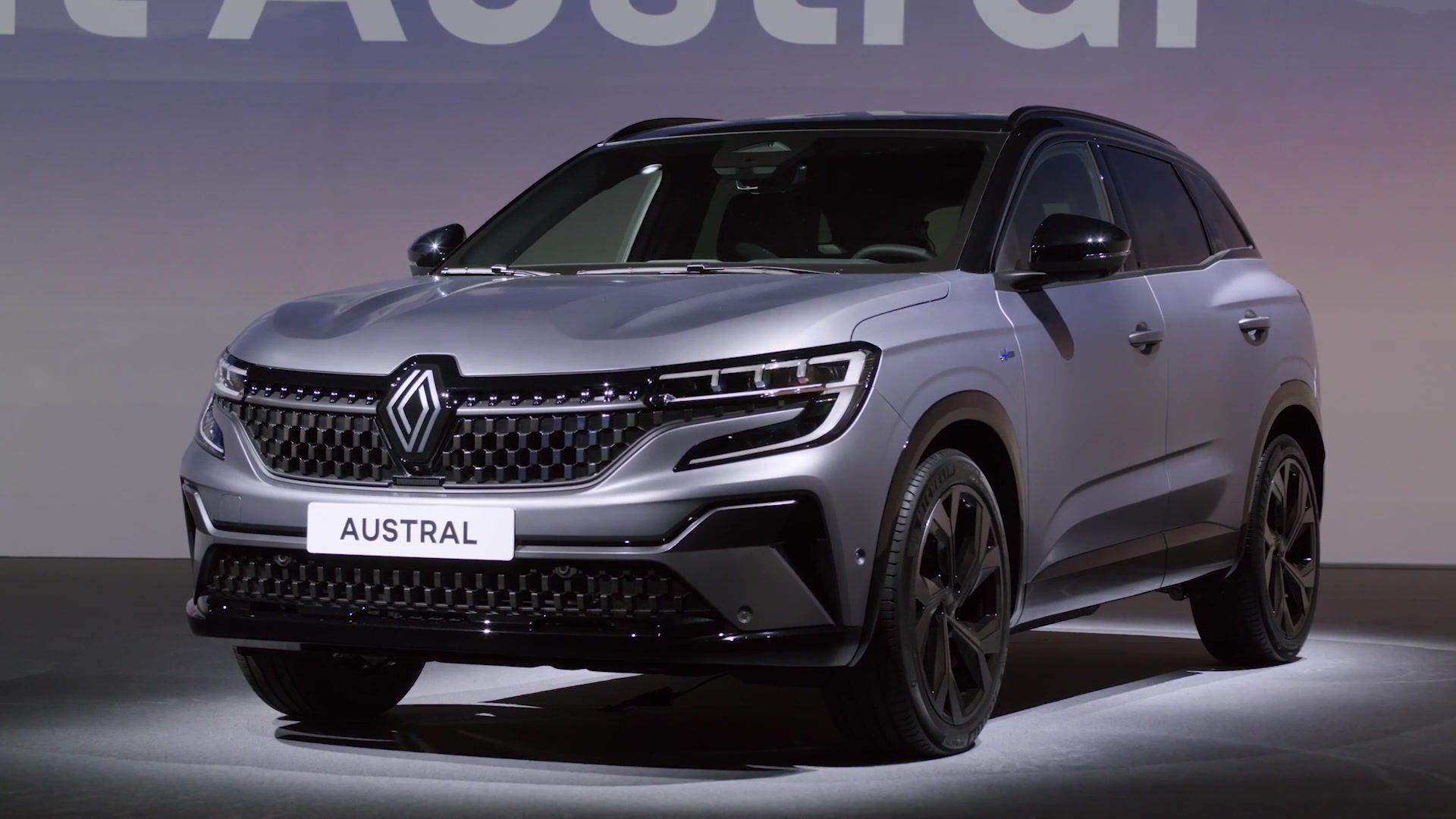 The all-new Renault Austral Design in Grey