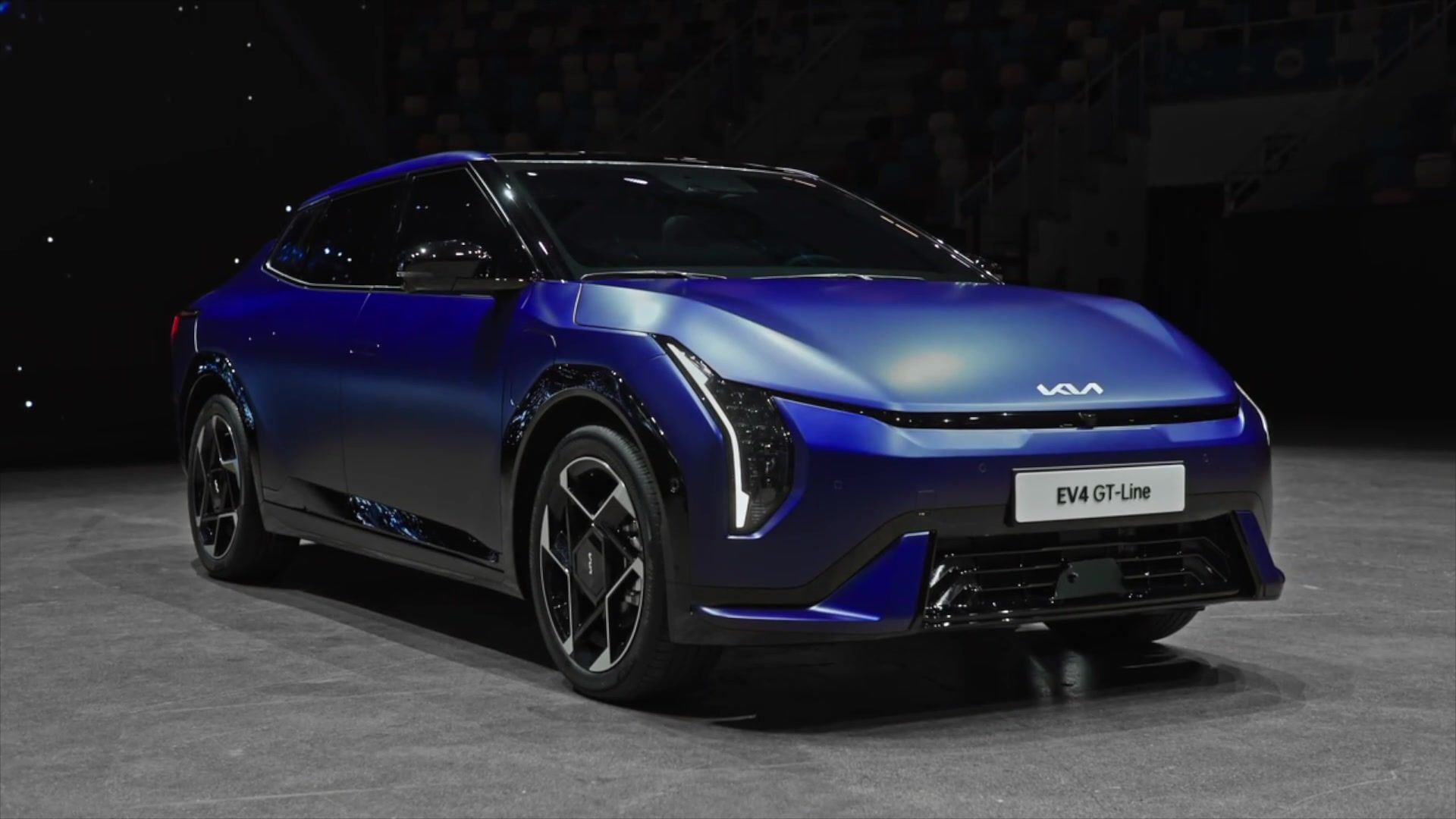 Video: Kia EV Day 2025 - Kia EV4 GT-Line Design Preview